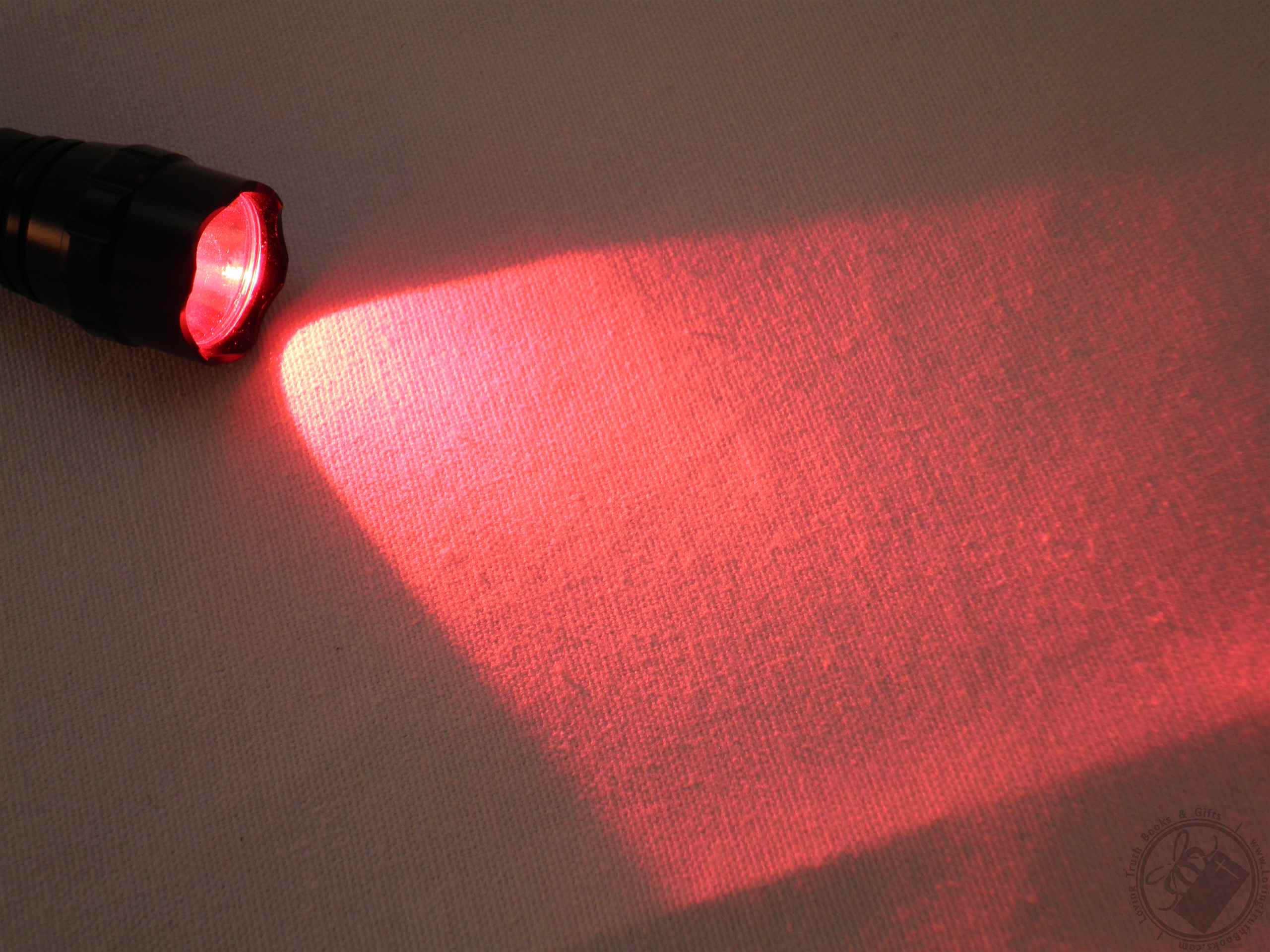 Black Single Mode UltraFire 100 Lumen Red LED Flashlight with 18650 ...