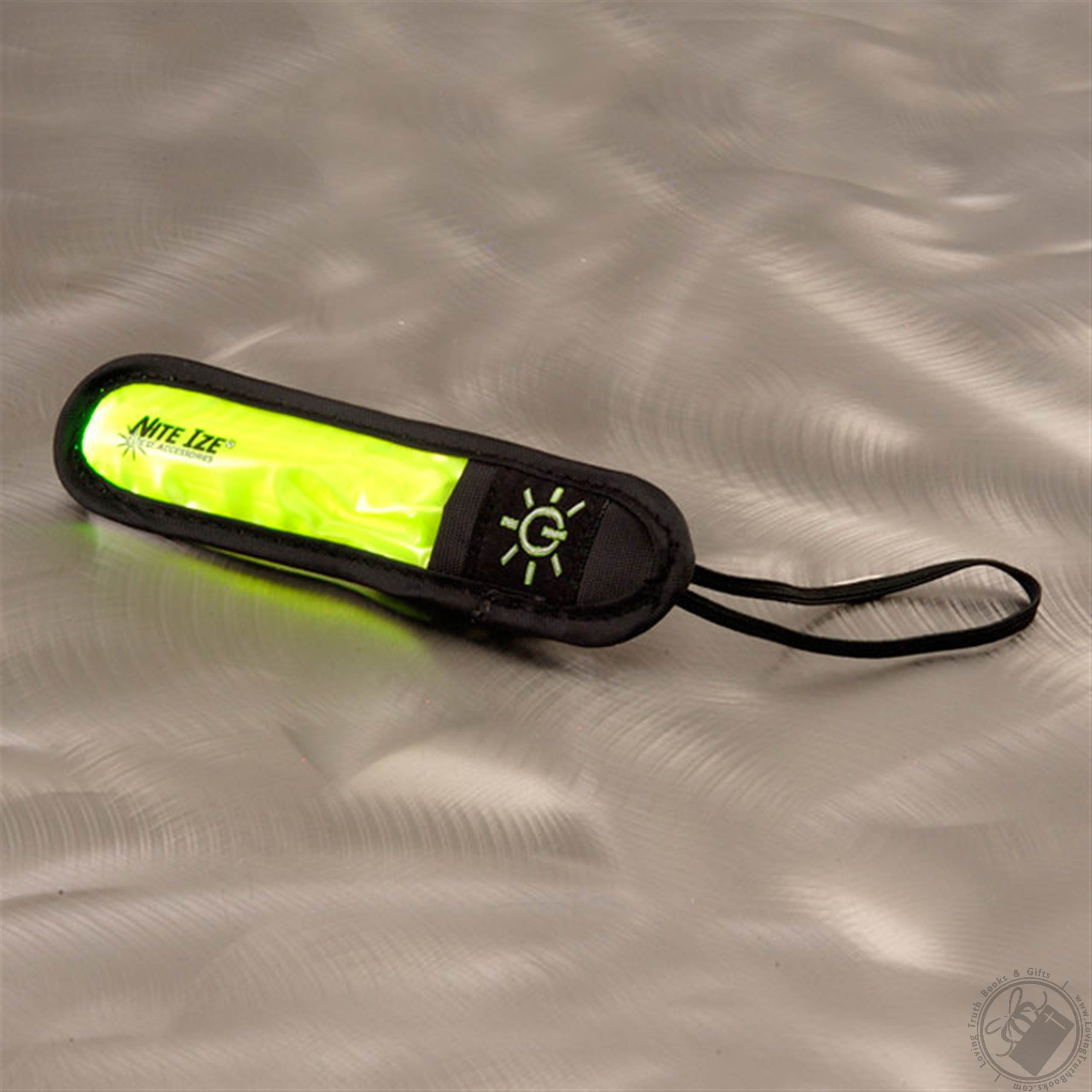 Green LED Cinch Marker by Nite Ize (Tools & Accessories / Safety ...