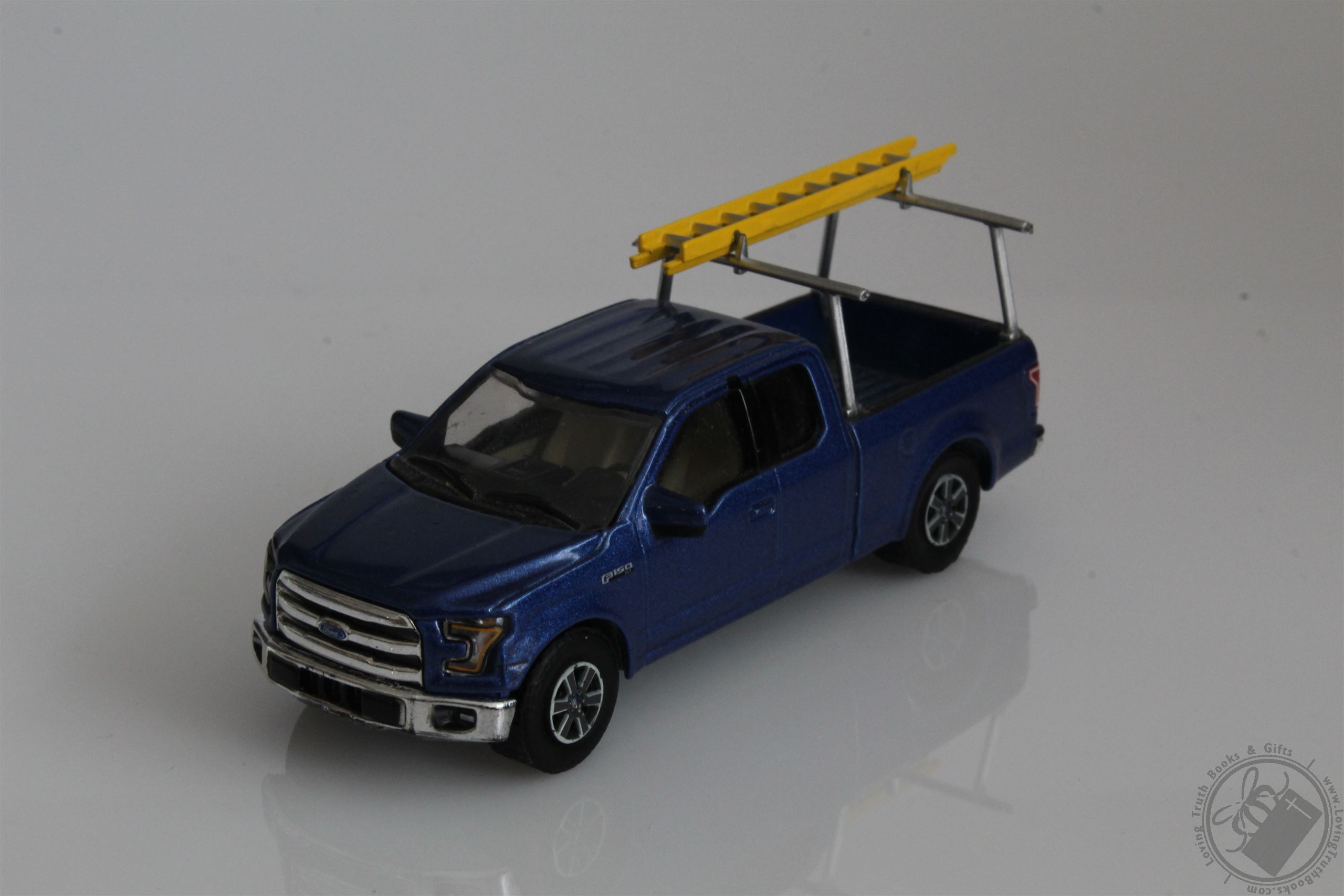 2015 Ford F-150 Pickup Truck w/ Ladder, XLT Supercab, 1:64 Scale ...