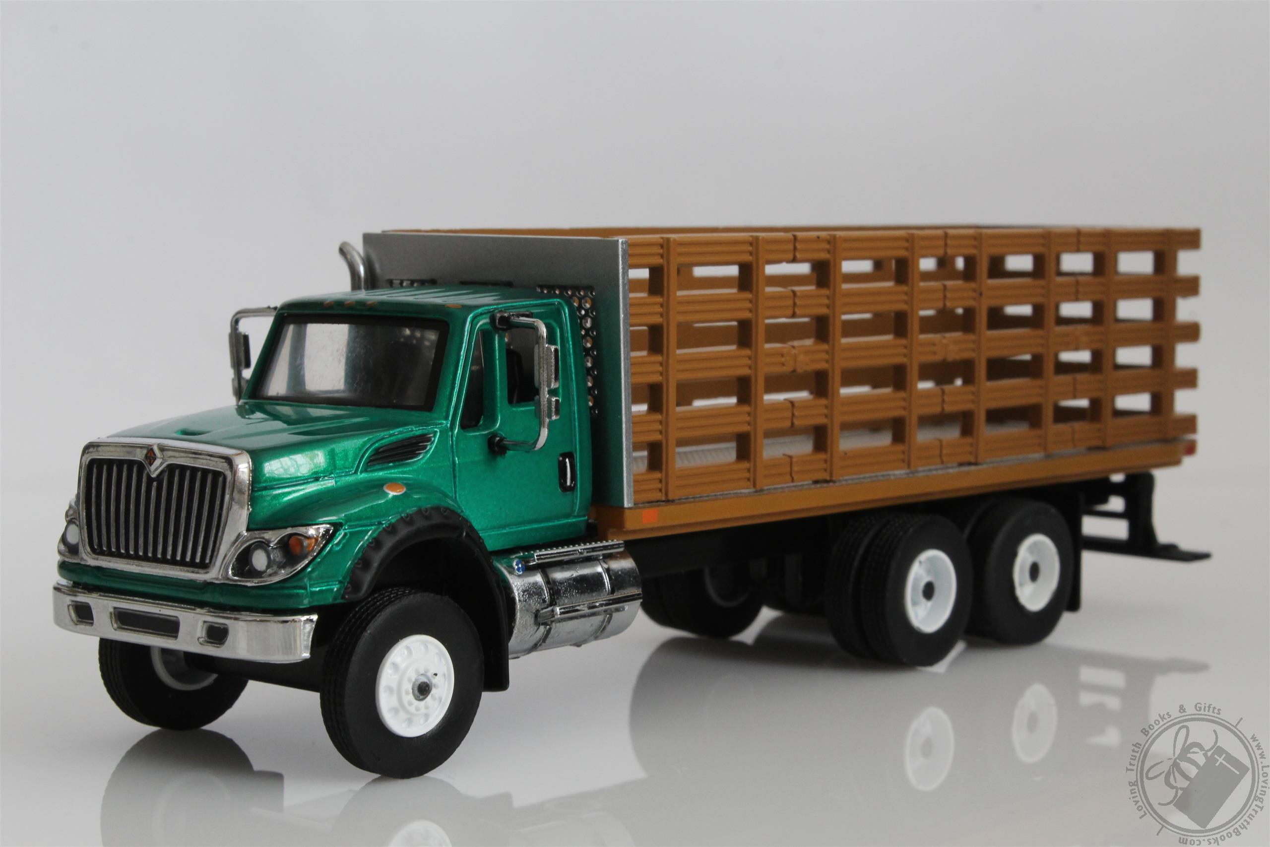 2018 International Workstar Flatbed Stake Truck 1:64 Scale Diecast ...