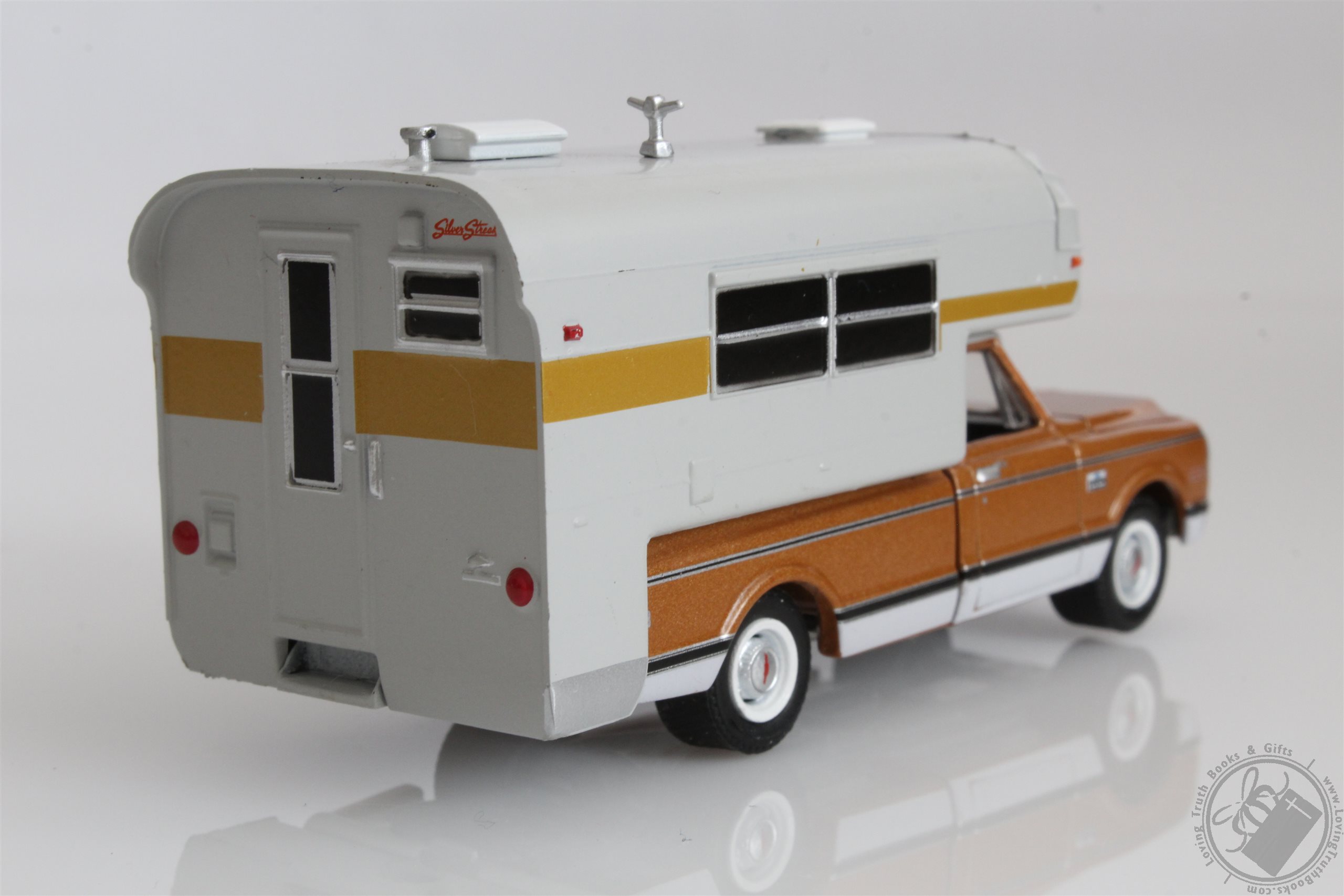 1970 Chevy C10 Cheyenne w/ Silver Streak Truck Camper 1/64 Scale ...