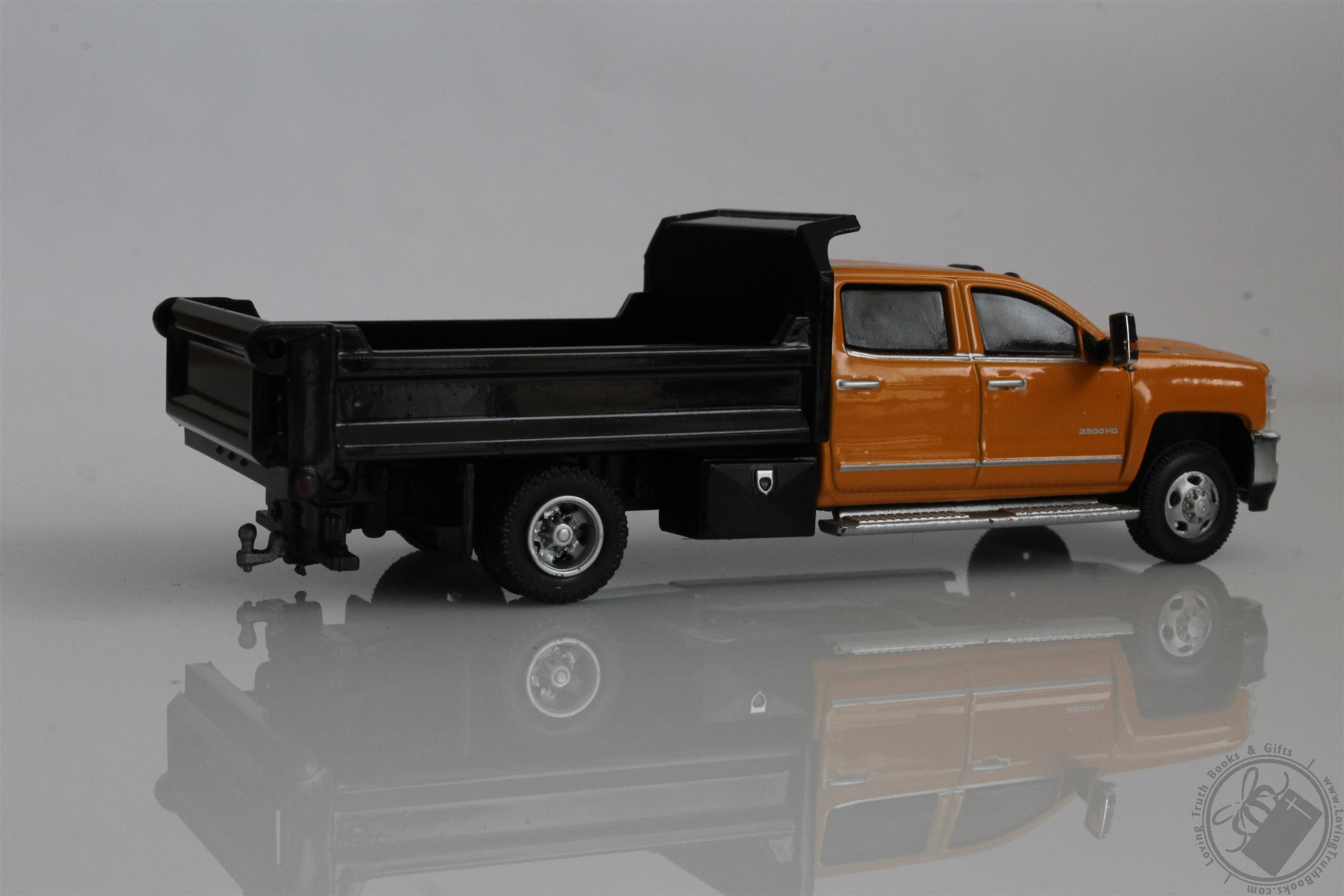 2017 Chevy Silverado 3500 HD Dually Dump Truck, 1:64 Diecast Model ...