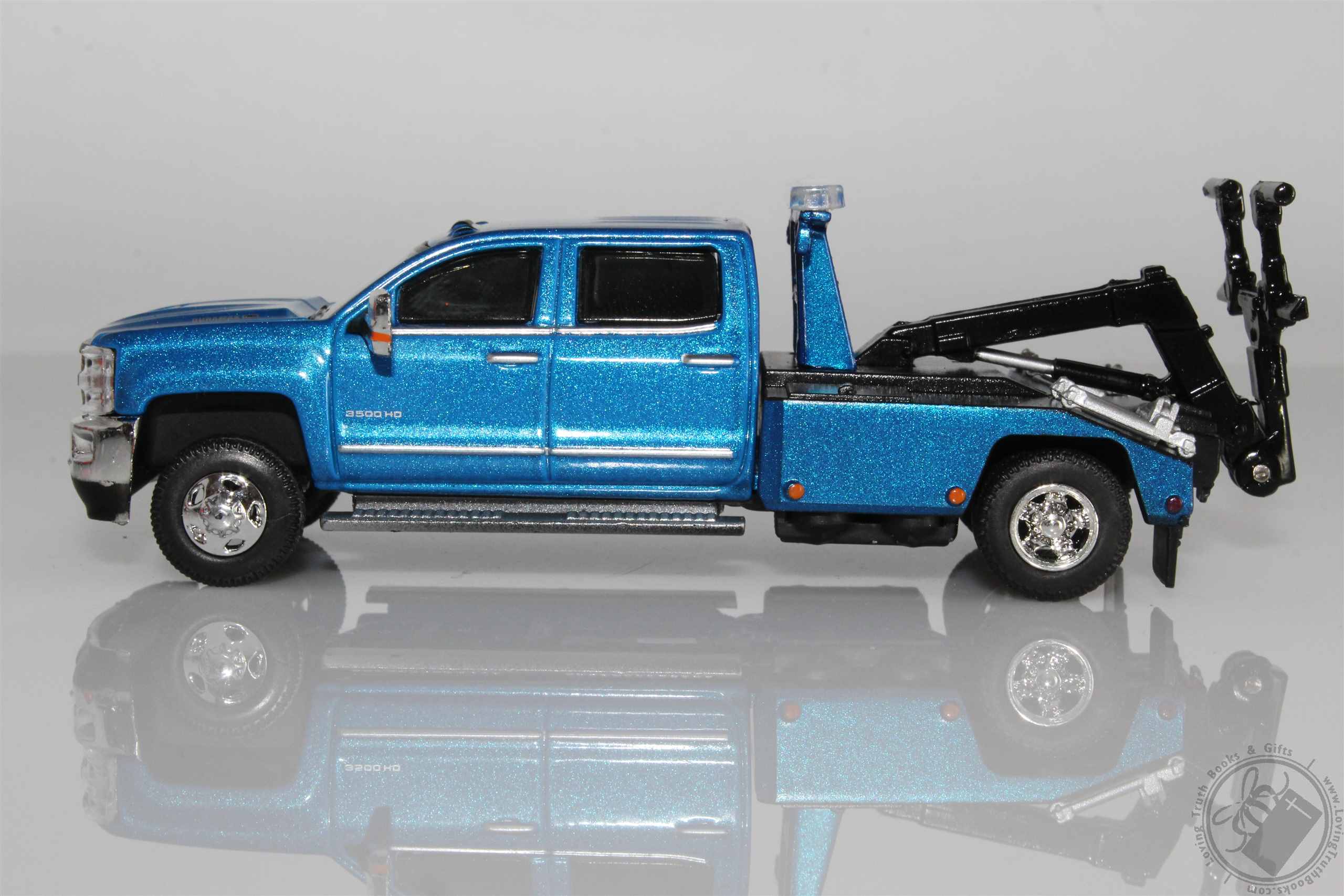 Dually Drivers Series 5 - 2018 Chevrolet Silverado 3500 Dually Wrecker ...