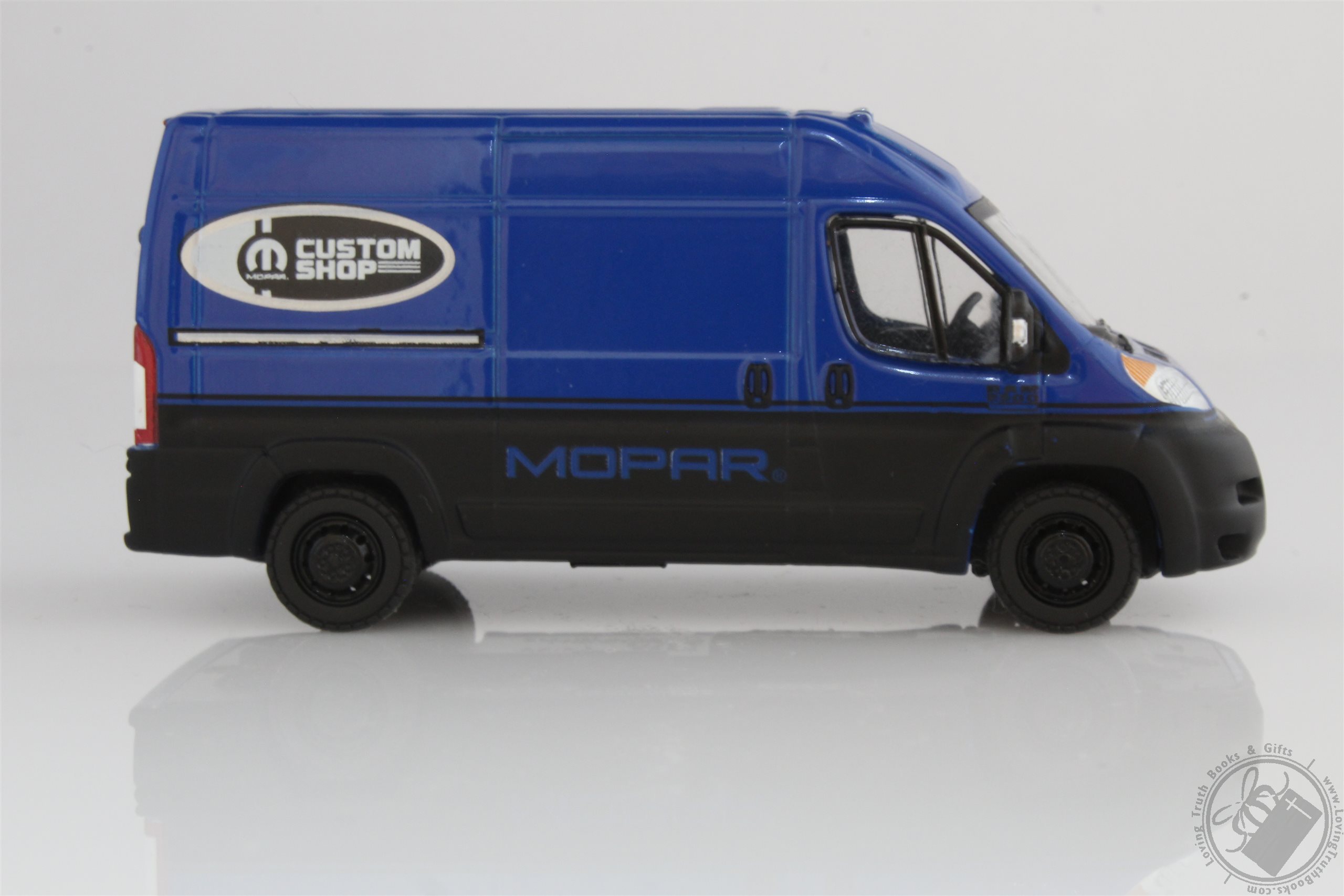 2018 Ram ProMaster 2500 High Roof MOPAR Custom Shop Work Van 1:64 Scale ...