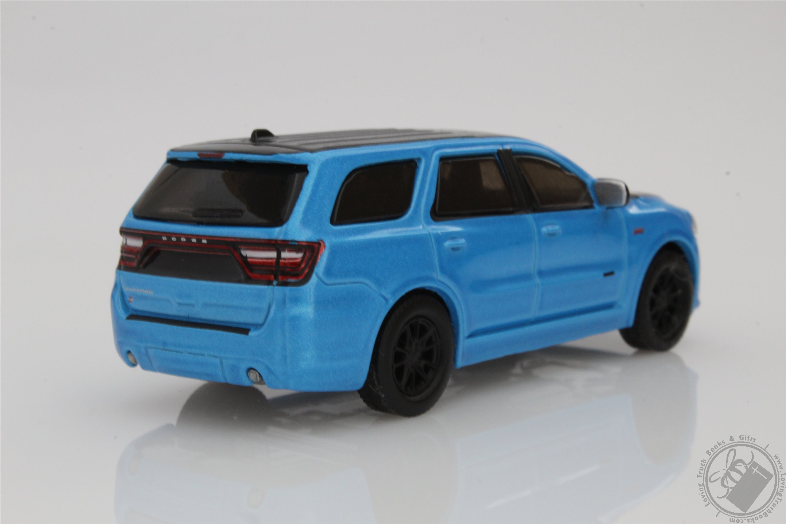 2018 Dodge Durango SRT MOPAR 1:64 Scale Diecast Model (Blue) by ...