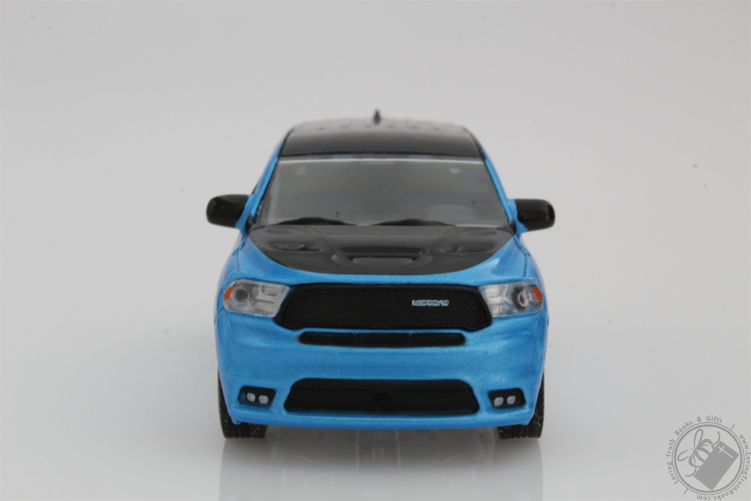 2018 Dodge Durango SRT MOPAR 1:64 Scale Diecast Model (Blue) by ...