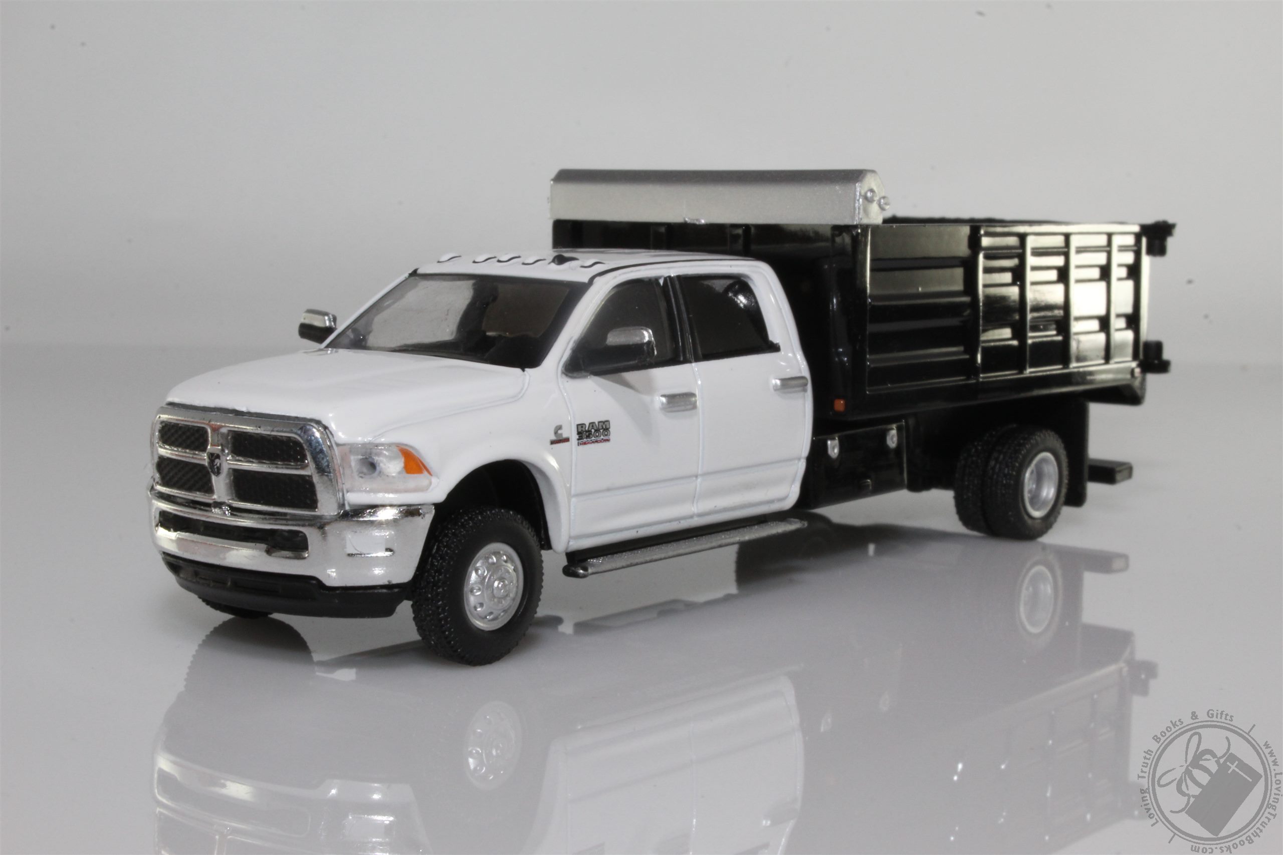 Dually Drivers Series 6 - 2018 Ram 3500 Dually Landscaper Dump Truck ...