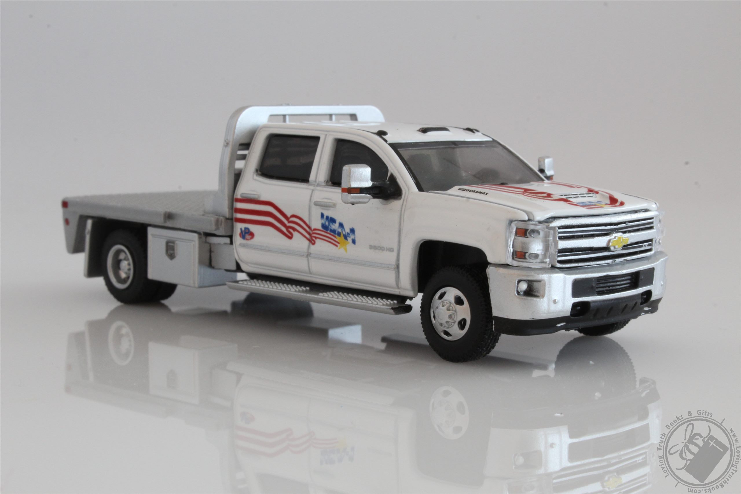 2018 Chevy Silverado 3500 Dually Flatbed, USA-1 w/ Hitch 1:64 Scale ...