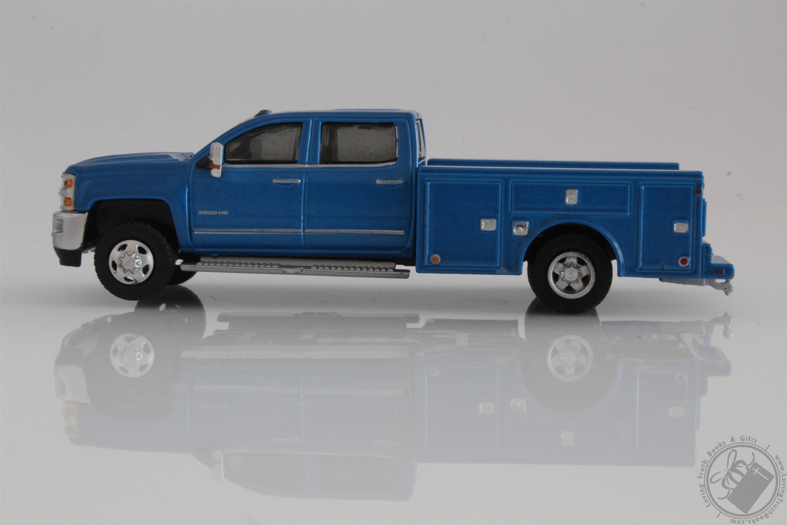 2018 Chevy Silverado 3500 Dually Service Bed w/ Hitch, 1:64 Scale ...