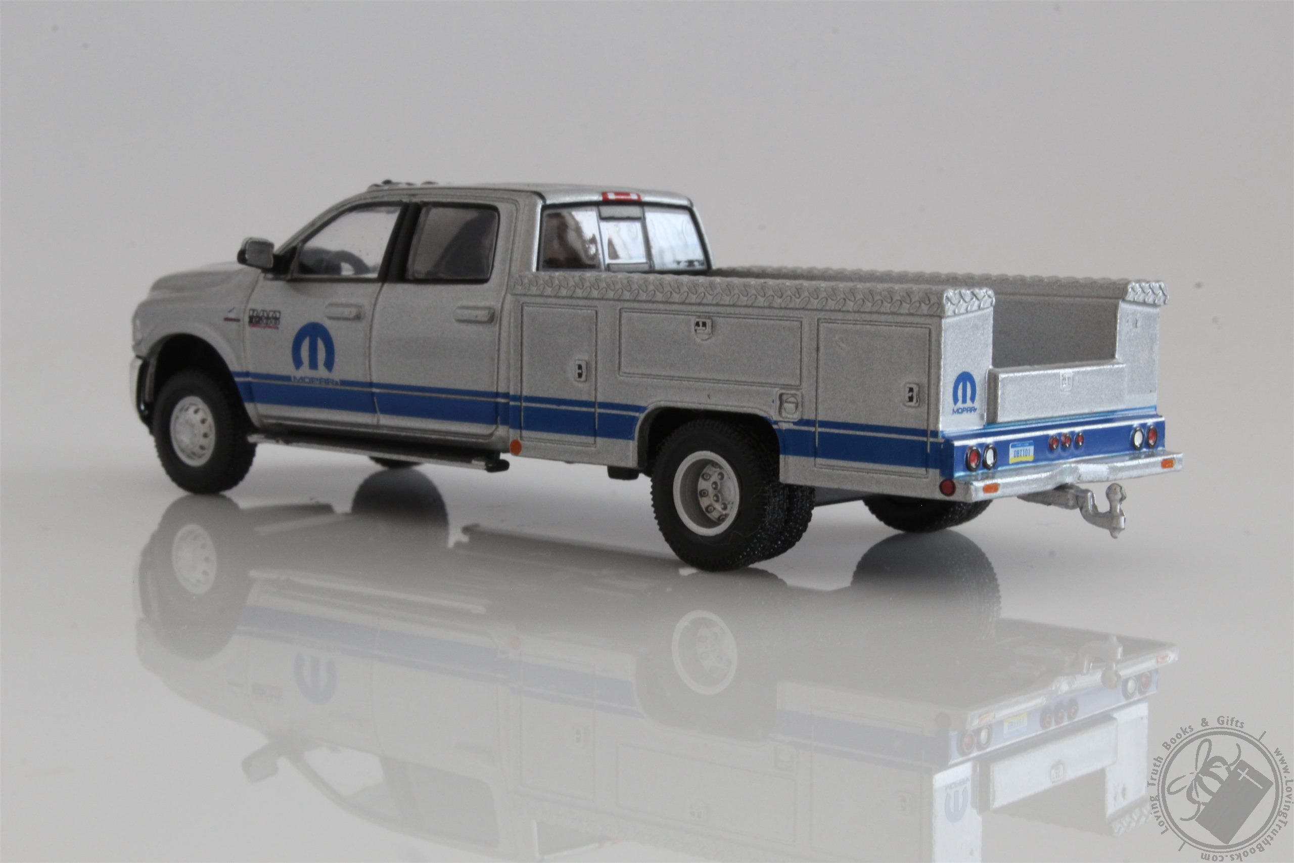 2018 Ram 3500 Dually, Service Truck, Mopar 1:64 Scale Diecast Model by ...