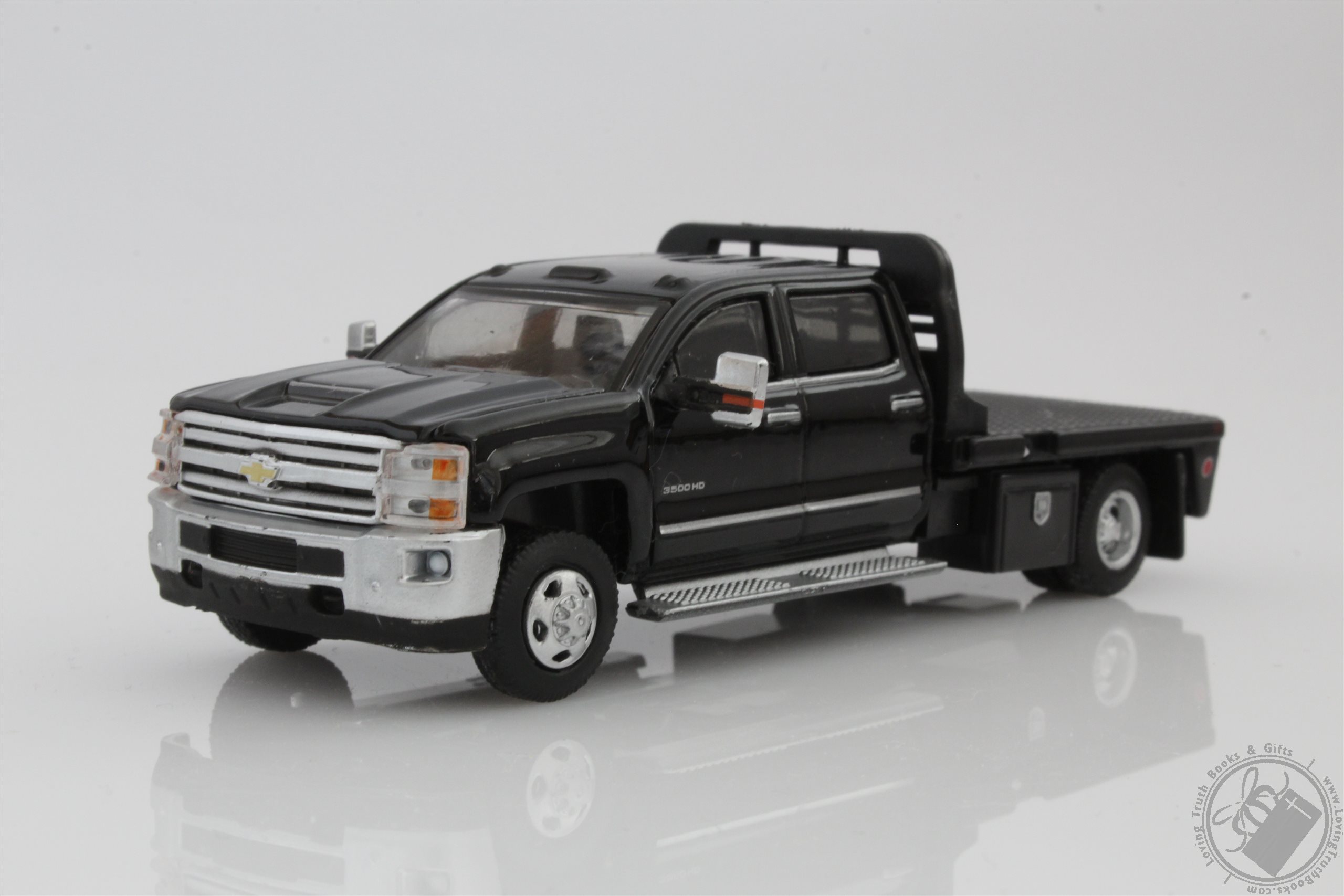 2018 Chevy Silverado 3500 Dually Flatbed Pickup Truck 1:64 Scale ...