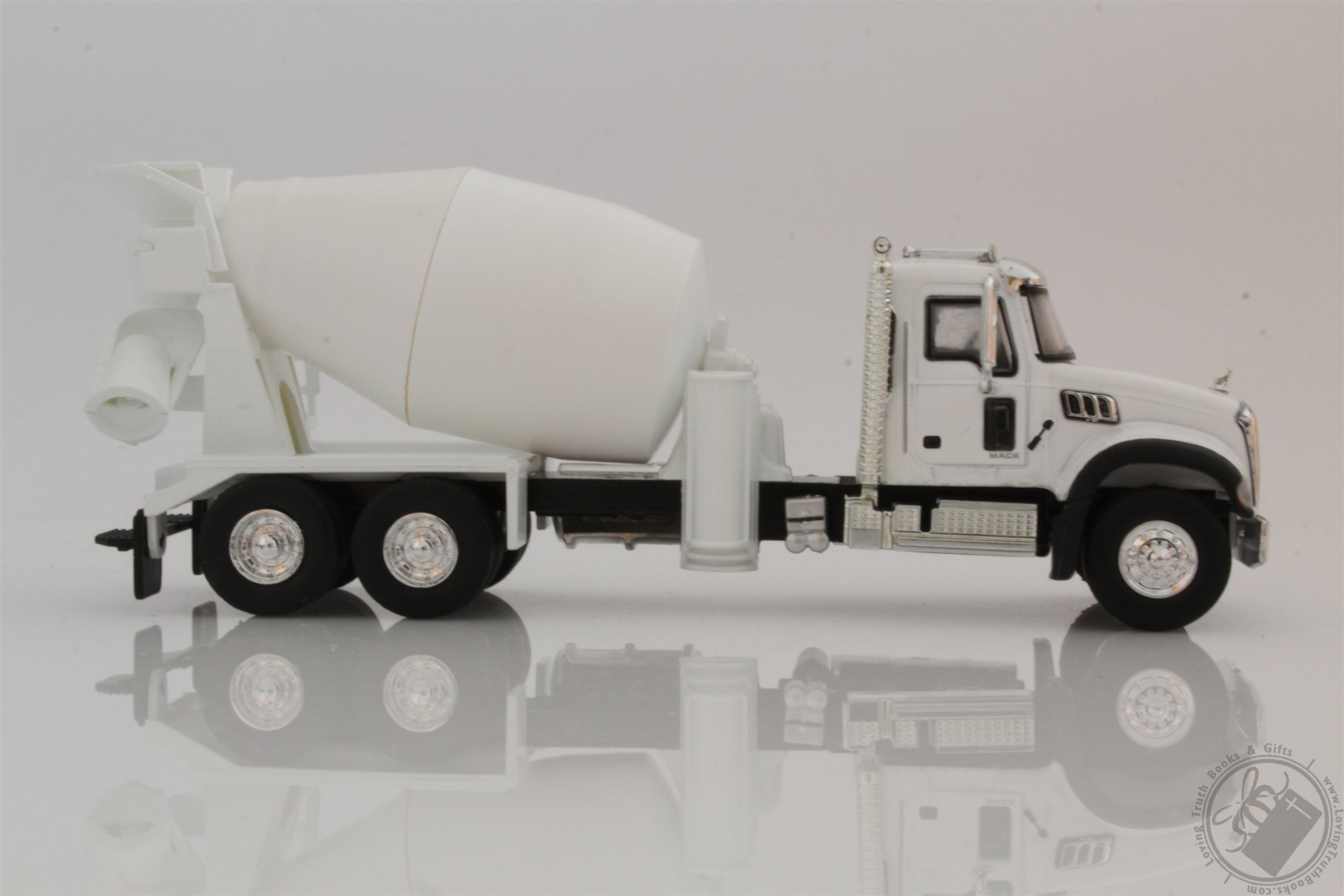 S.D. Trucks Series 8 - 2019 Mack Granite Cement Mixer - White by ...