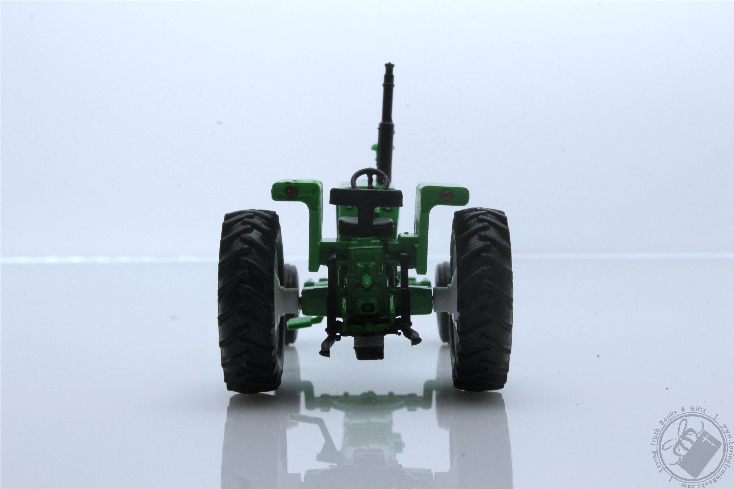 Down on the Farm Series 5 - 1974 Tractor Open Cab - Green Diecast Model ...