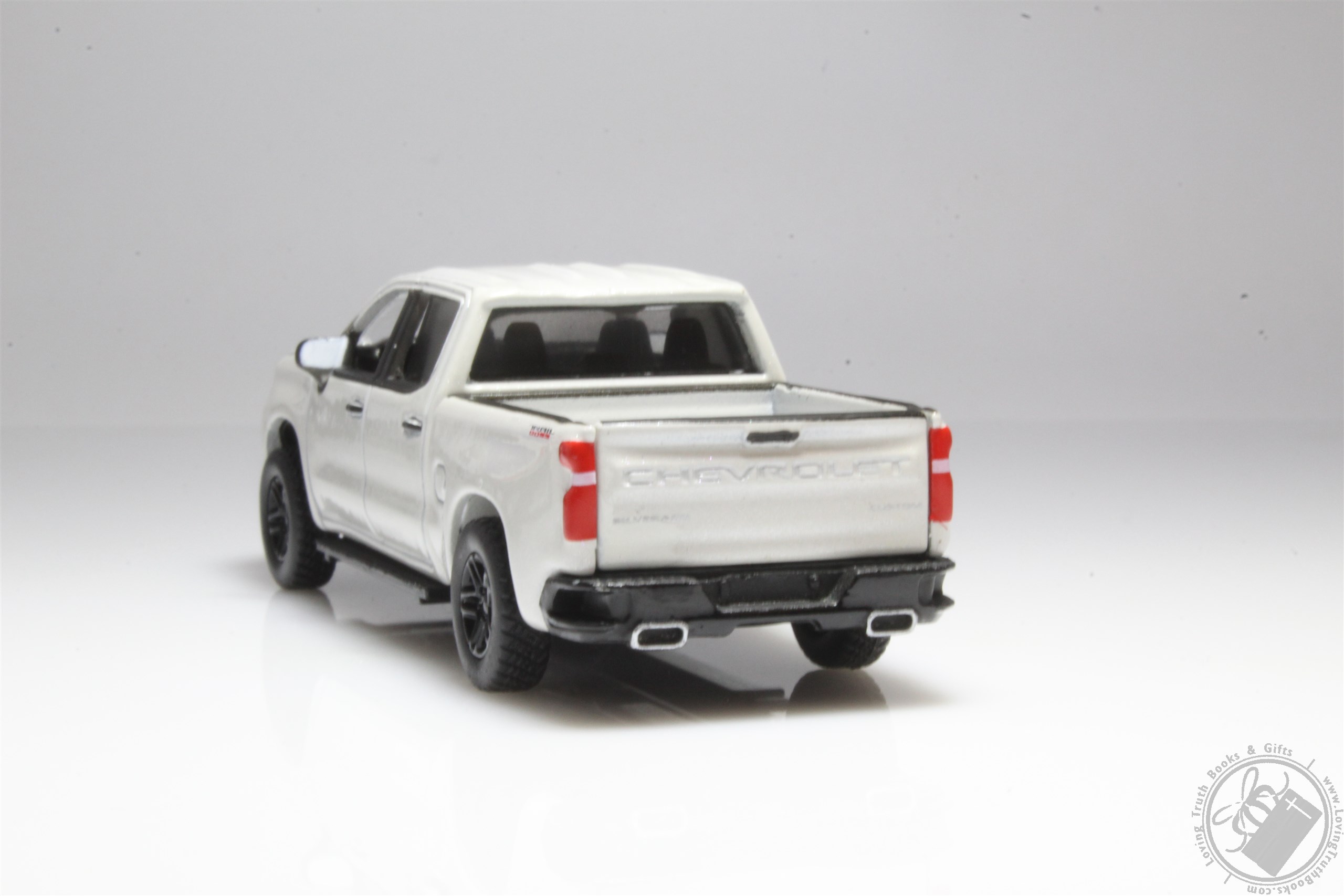 Auto World Premium - 2020 Release 3B - 2019 Chevrolet Silverado Z71 ...