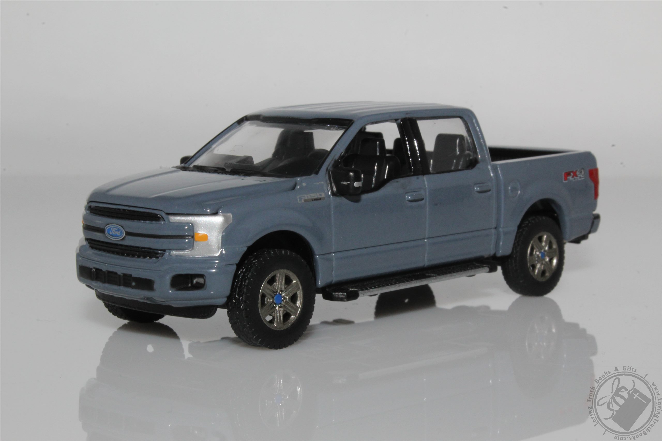 Auto World Premium - 2020 Release 3A - 2019 Ford F-150 Lariat Pickup ...
