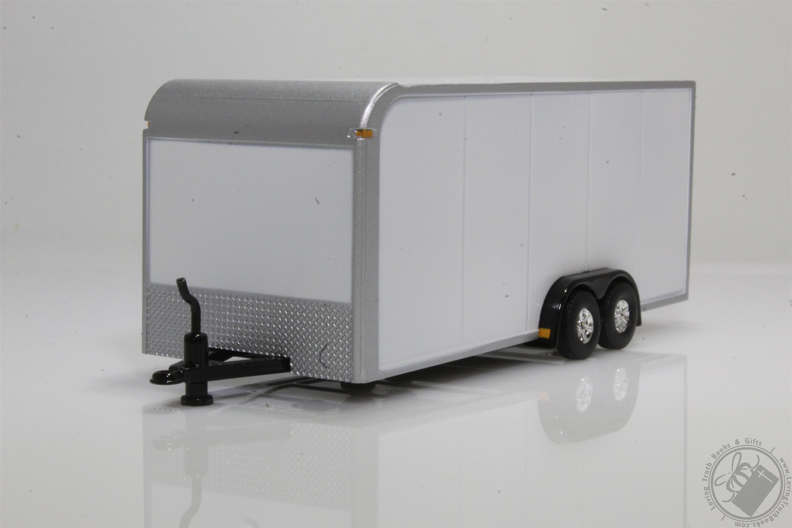Auto World White Enclosed / Box Trailer with Opening Loading Ramp and ...