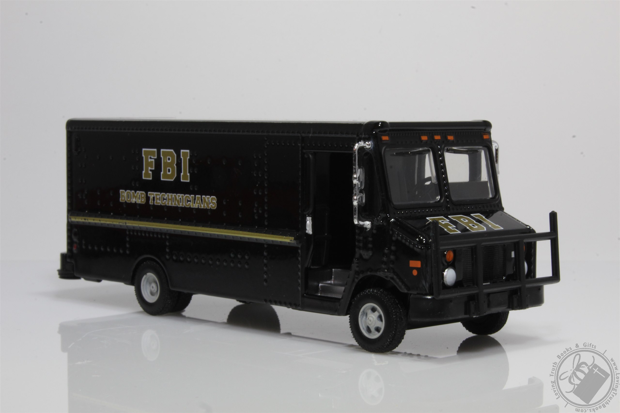 H.D. Trucks Series 19 - 2019 Step Van - FBI Bomb Technicians by ...