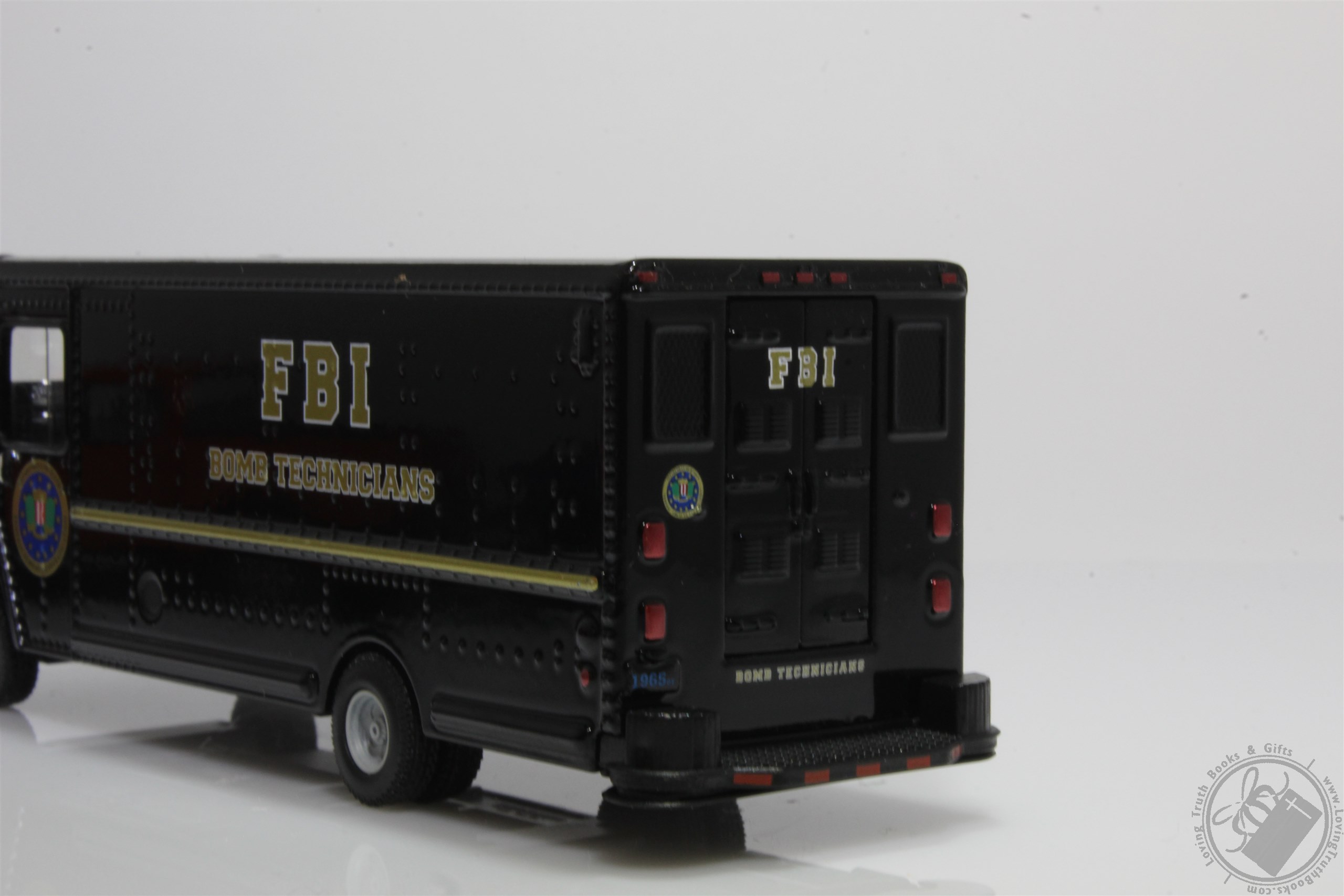 H.D. Trucks Series 19 - 2019 Step Van - FBI Bomb Technicians by ...