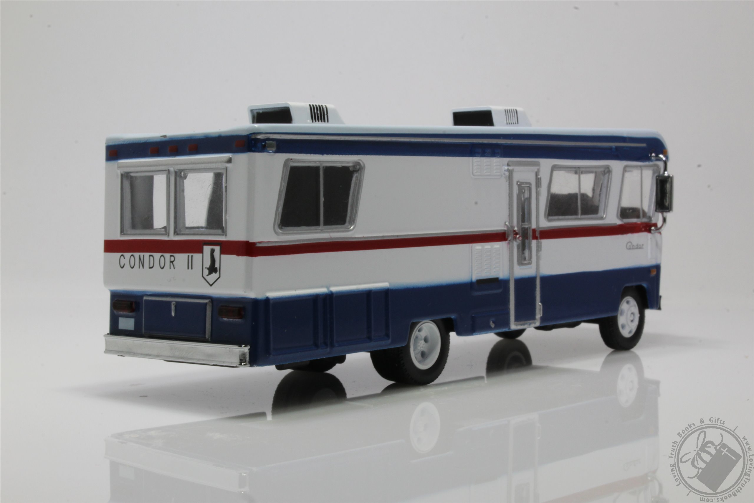 H.D. Trucks Series 9 - 1972 Condor II RV - Red, White and Blue by ...