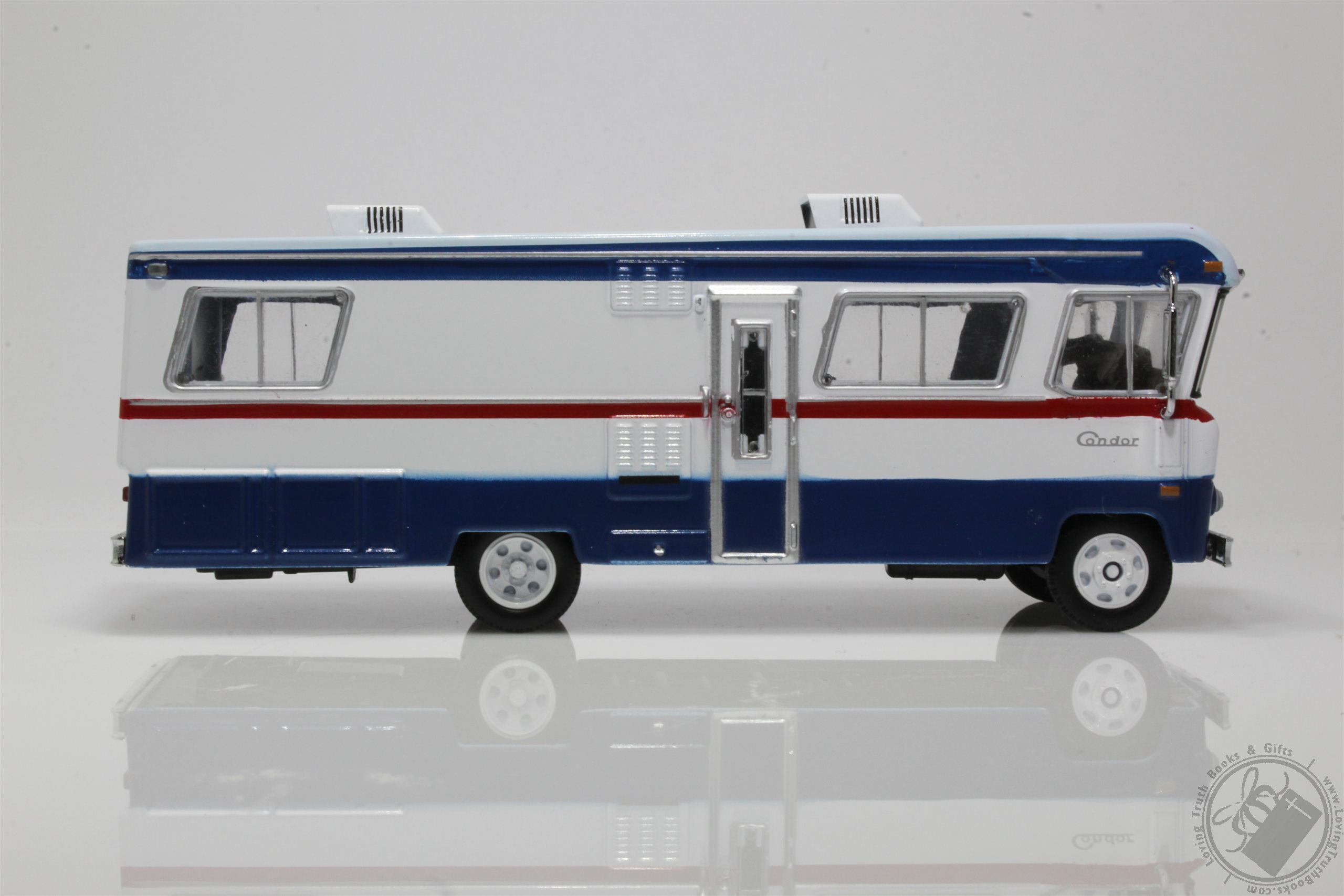 H.D. Trucks Series 9 - 1972 Condor II RV - Red, White and Blue by ...