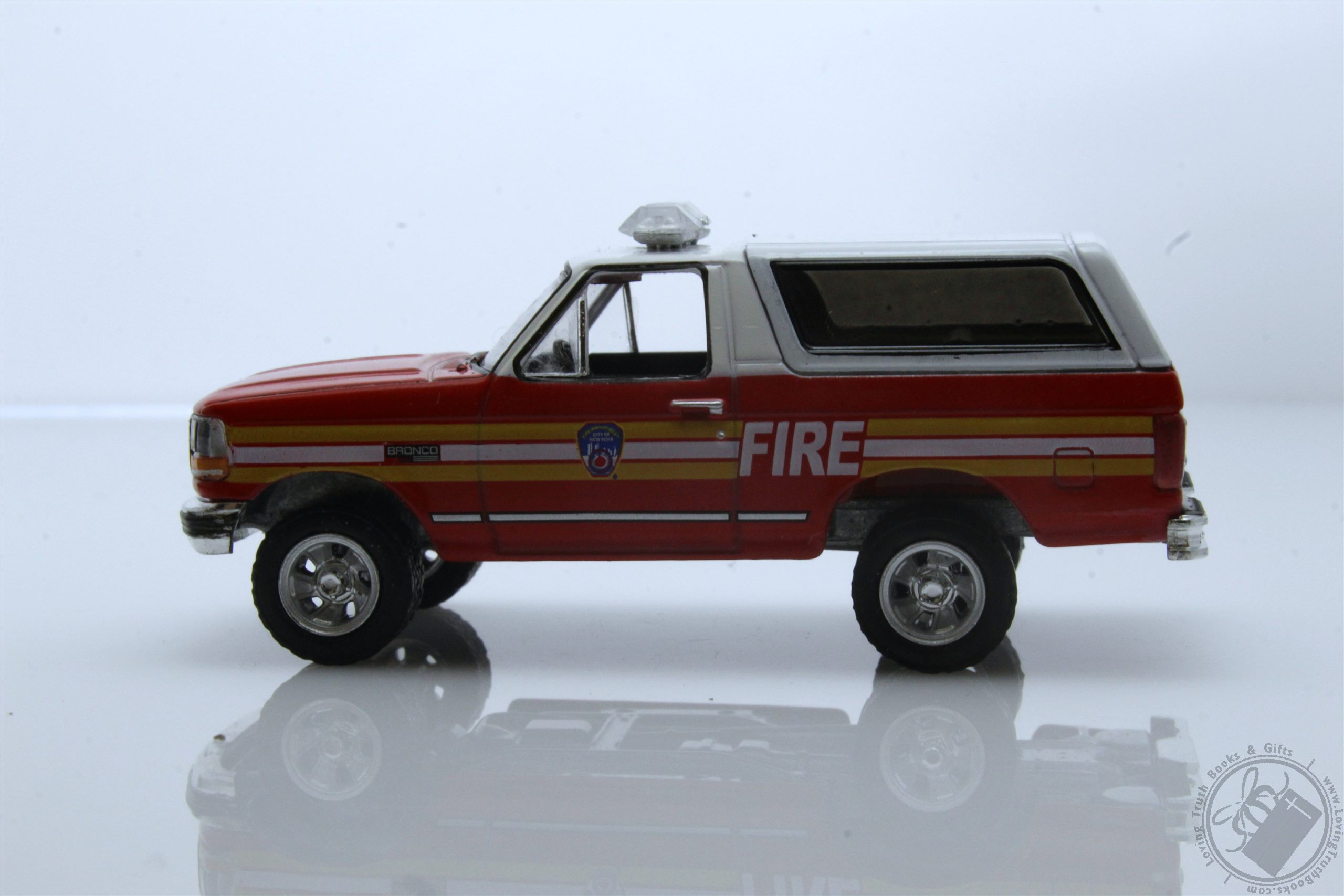 PREORDER Fire & Rescue Series 3 - 1996 Ford Bronco - FDNY (The Official ...